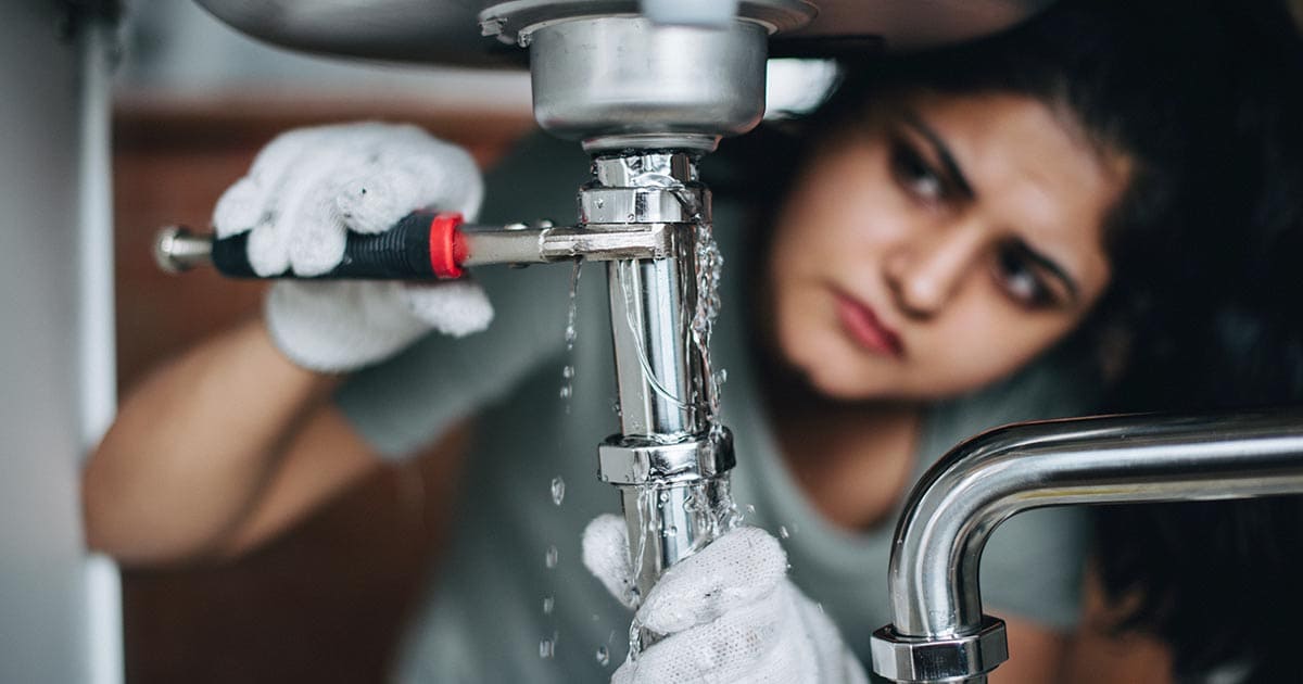 How to Build a Winter Emergency Kit for Plumbing and Heating